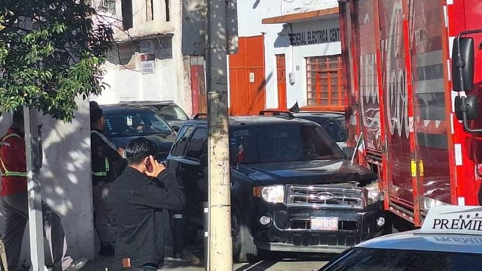 Irapuato: Conductor de camioneta provoca que camión de Coca Cola lo ...