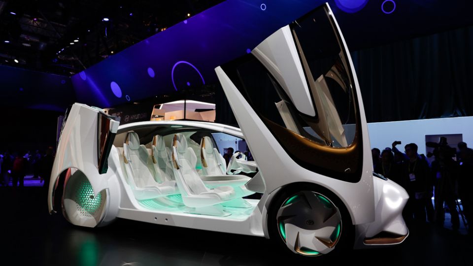 Presenta Toyota su auto para el 2030 - Periódico AM