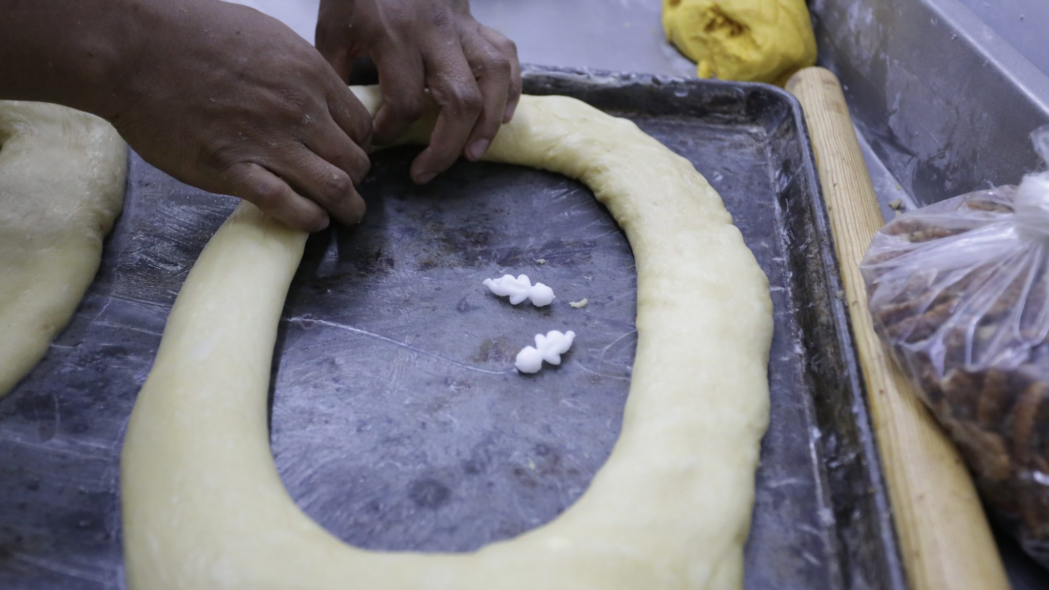 Elaboración de la Rosca de Reyes: Secretos de San Juan de Dios